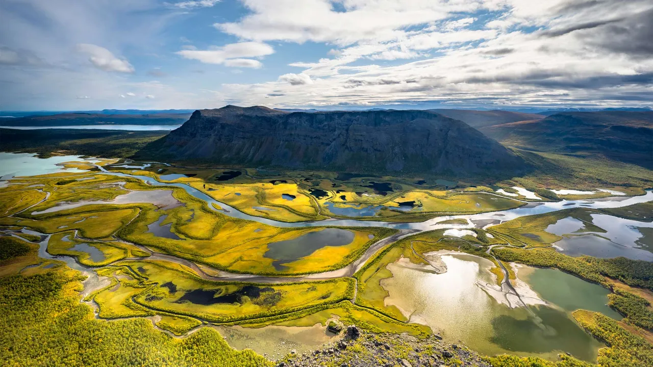 View from Skierffe Mountain over the Rapadalen river delta, Sarek ...